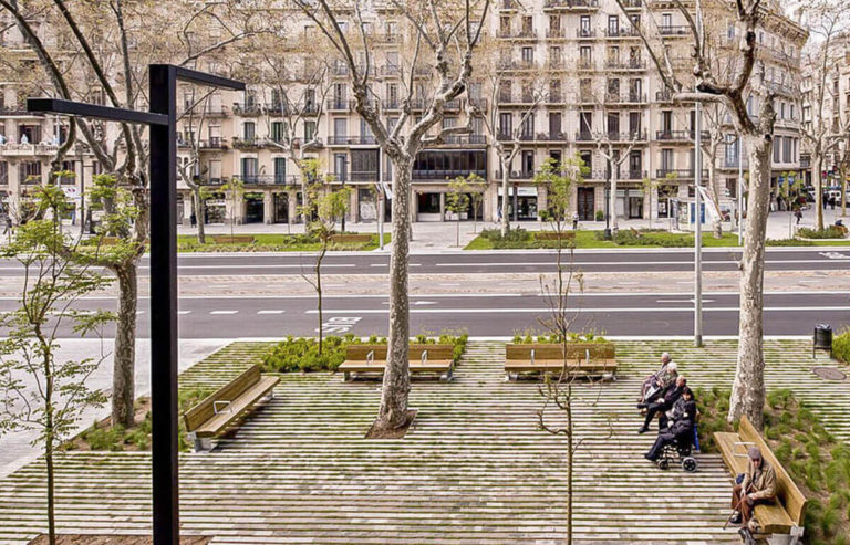 Architecture in times of crisis: sustainable construction strategies in ...