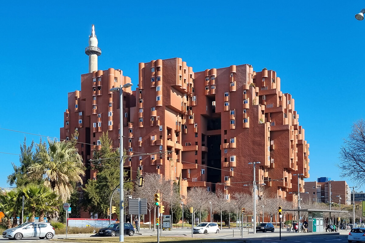 APROP: Container-Flats to Tackle Barcelona’s Housing Emergency | Blog ...